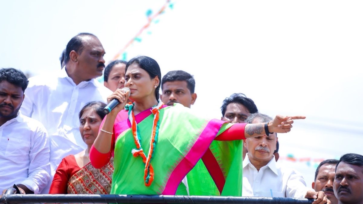 పులివెందులలో షర్మిల ప్రచారం అడ్డుకున్న వైసీపీ-తేల్చుకుందామని సునీత ...