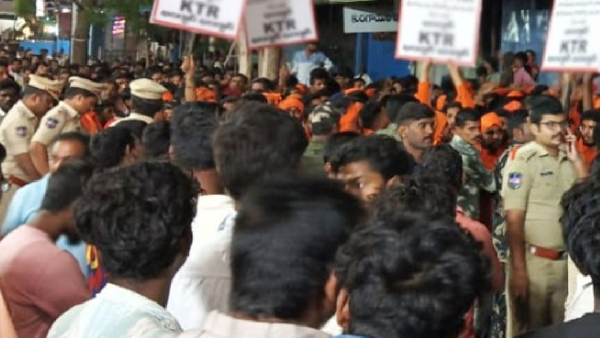 కేటీఆర్‌పైకి టమాటాలు విసిరారు: బైంసాలో ఉద్రిక్తత, చిల్లర పనులంటూ ఫైర్ ...