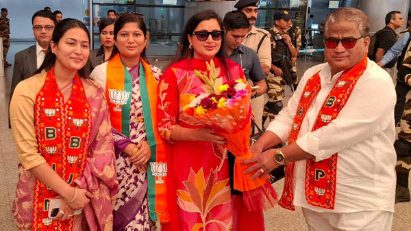 బీజేపీ తరపున నవనీత్ కౌర్ ఎన్నికల ప్రచారం: ఏమన్నారంటే? | BJP leader ...