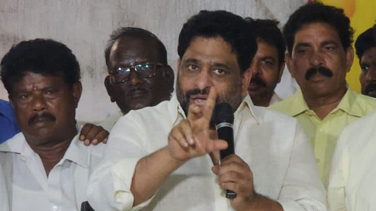 మీ కులం వాళ్లతో ఛీ కొట్టించుకున్నారు..!! | TDP Leader Budha Venkanna made interesting comments ...