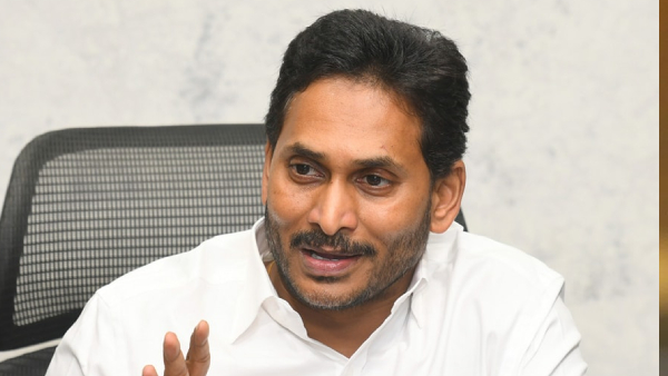 ఏపీ గవర్నర్‌ను కలిసిన జగన్: చంద్రబాబు సర్కారుపై ఫిర్యాదు | Jagan meets ...