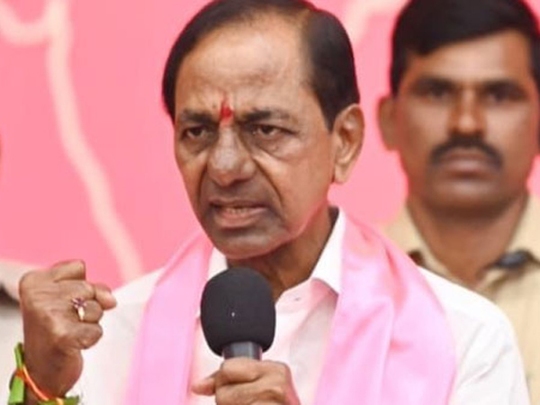 ఏపీ పెట్టుబడులపై దాడిచేస్తున్న కేసీఆర్? | Ex mp vinod kumar targets ...