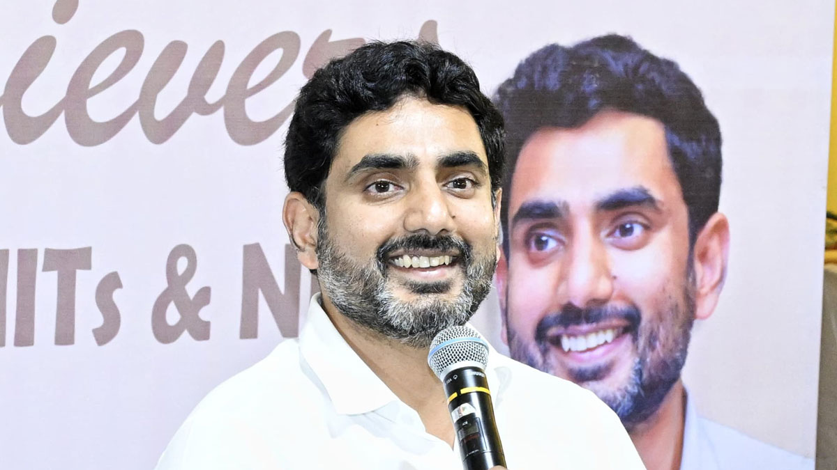 పథకాలు ఒకరివి.. స్టిక్కర్లు, సోకులు నారా లోకేష్‌వి | YSRCP lashes out at Minister Nara Lokesh ...