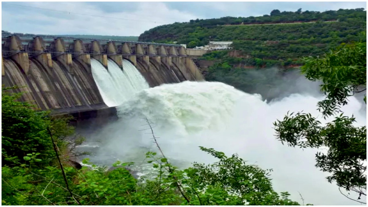 Srisailam: భారీ వరద.. శ్రీశైలం ప్రాజెక్టు గేట్లు ఓపెన్ .. | The gates ...