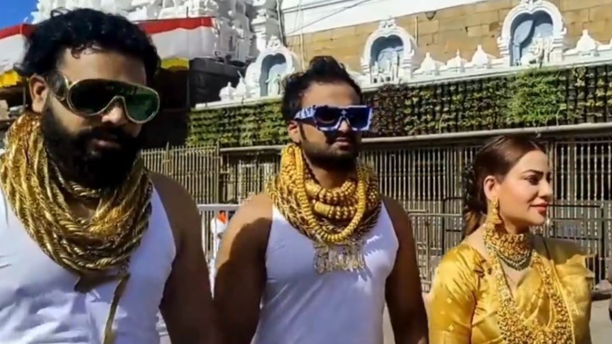 తిరుమలలో గోల్డెన్ బాయ్స్- ఒంటిపై 25 కేజీల నగలు | Golden Boys Sunny ...