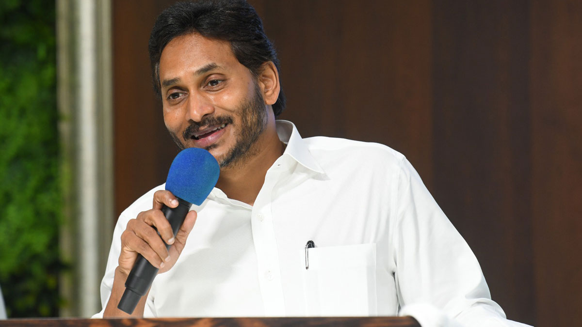 చంద్రబాబుపై జగన్ చెప్పిన పలావు-బిర్యానీ కథ..! | ys jagan pulav-biryani remarks on Chandrababu ...
