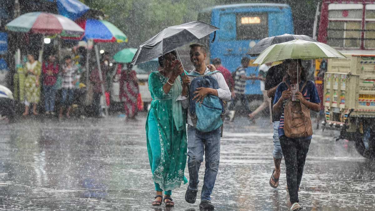 బంగాళాఖాతంలో మరో ఉపరితల ఆవర్తనం- ఏపీలో భారీ వర్షాలు | New low pressure ...