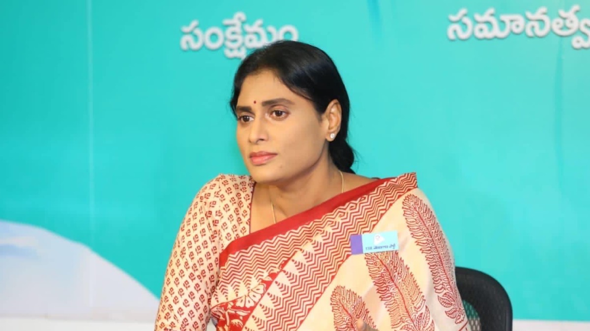 సిగ్గుతో తలదించుకోండి.. షర్మిల సంచలన వ్యాఖ్యలు..! | Sharmila criticizes Chandrababu and Jagan ...