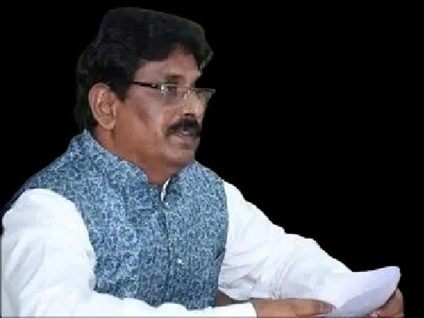 మరో సీనియర్ ఐపీఎస్ పై వేటు - లిస్టులో నెక్స్ట్..!! | AP Govt issues IPS ...