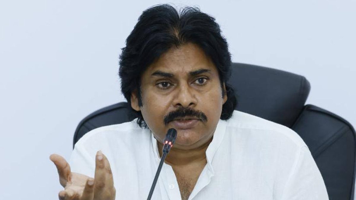 Pawan Kalyan: సంక్రాంతి బాగా చేసుకోలేకపోతున్నా- రీజన్ చెప్పిన పవన్ ...