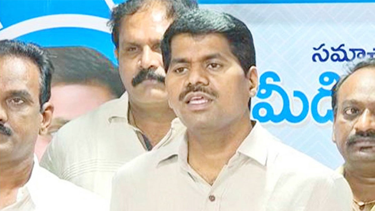 మా జోలికొస్తే.. కూటమికి ఉద్యోగ నేత రెడ్ బుక్ వార్నింగ్..! | employees ...