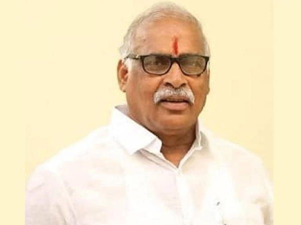 తెలంగాణ కాంగ్రెస్‌లో బిగ్ వికెట్ డౌన్ | Telangana: Former MLA Koneru ...