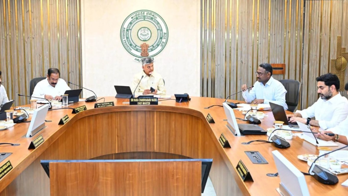 AP Cabinet: ఏపీ కేబినెట్ కీలక నిర్ణయాలు-అమరావతికి 44 వేల ఎకరాలు-ఇంకా ఇవే..! | ap cabinet key ...