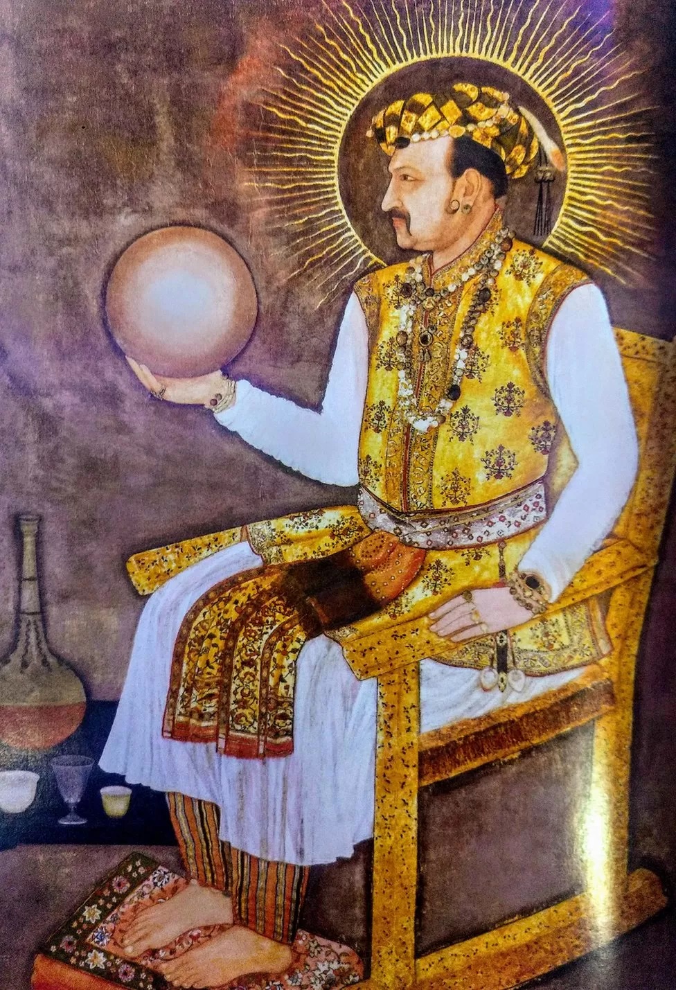 Giant Goldcoin: జహంగీర్ నుంచి నిజాం రాజుల దగ్గరికి వచ్చిన 12 కేజీల భారీ ...