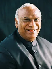 Mallikarjun Kharge: Age, Biography, Education, Wife, Caste, Net Worth ...